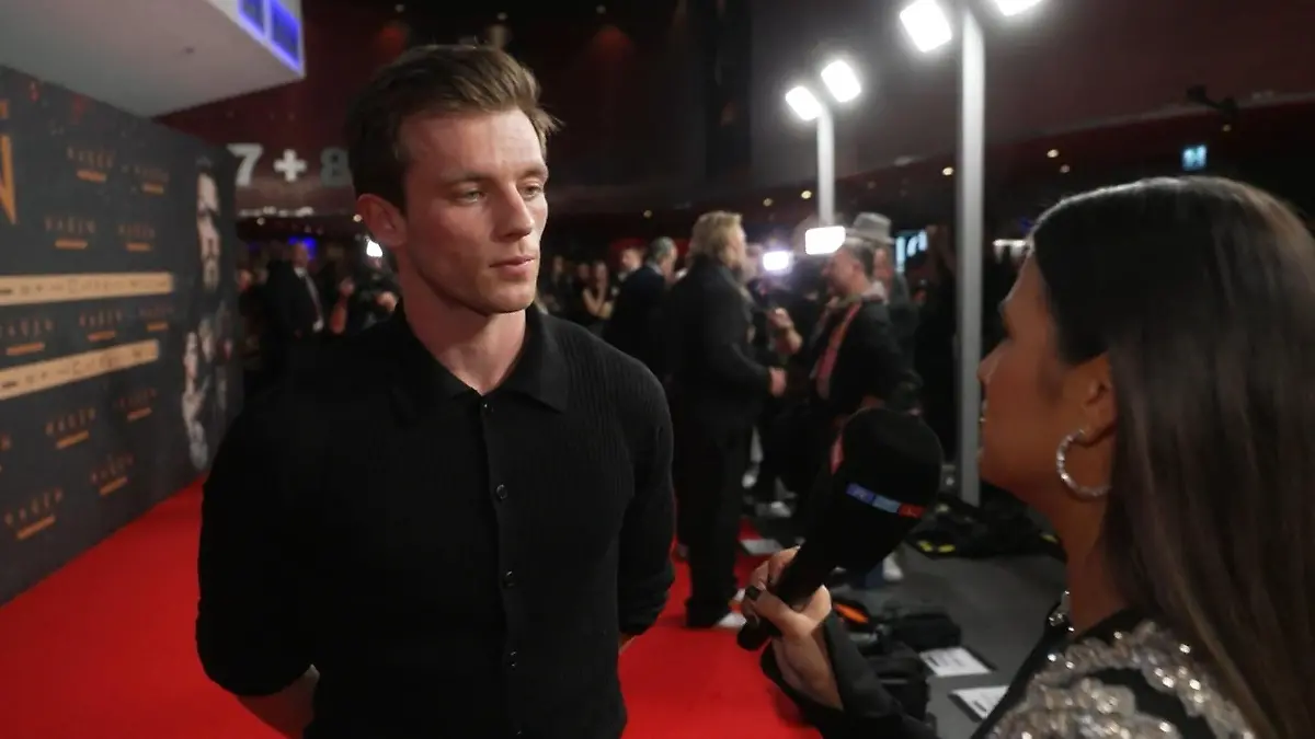 Monatelang Junkfood: Er hat sich für seine Rolle in „Hagen - Im Tal der Nibelungen” ordentlich ...