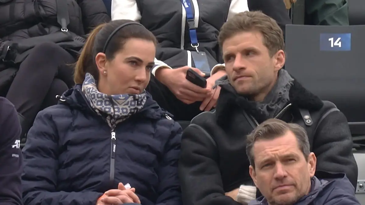 Das sagt SIE auf RTL-Nachfrage: Thomas Müller entfolgt Lisa auf Instagram