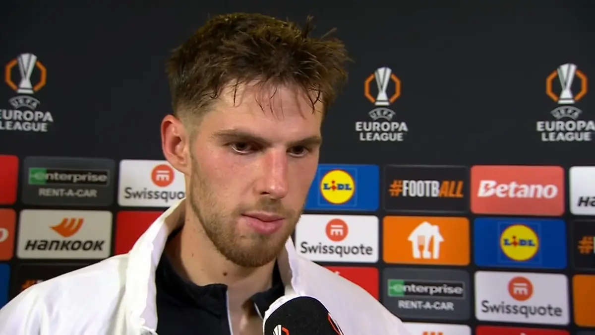 Europa League bei RTL: Stach entschuldigt sich nach Patzer