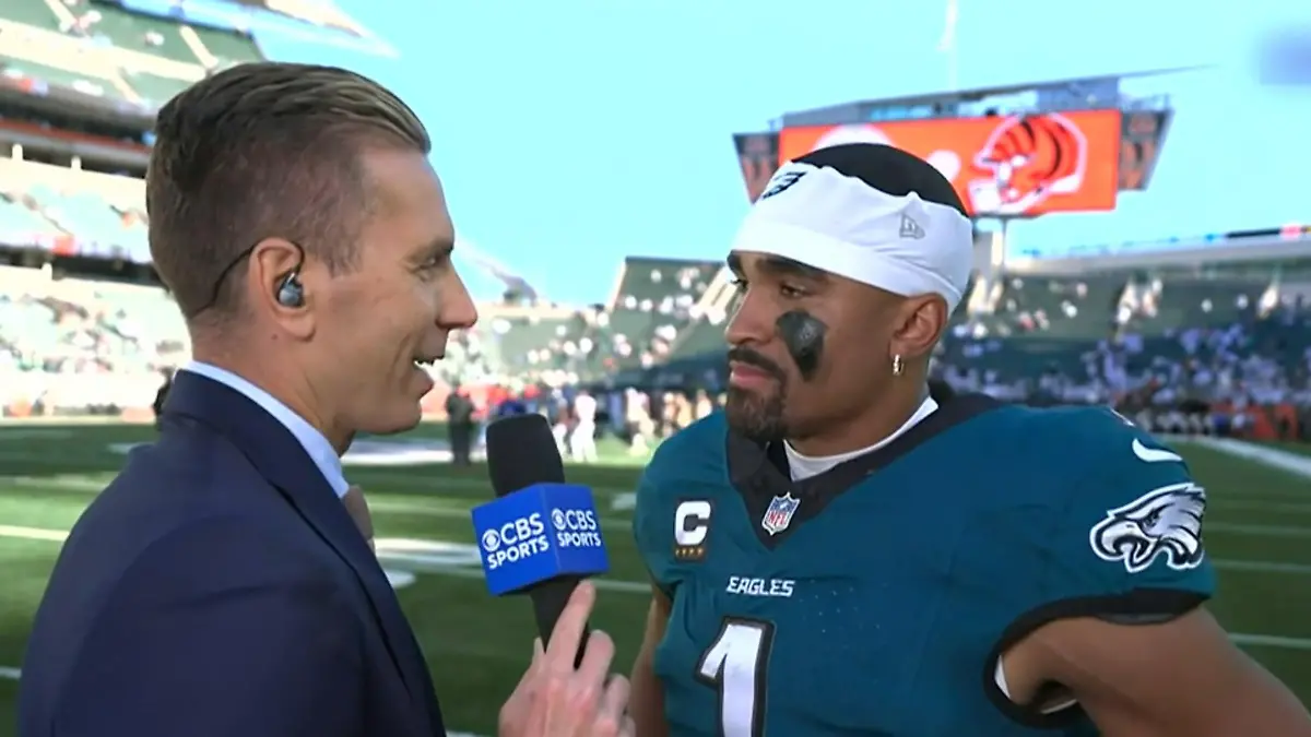 NFL bei RTL!: „Spielen sauberen Football“ - Hurts nach Sieg im Interview