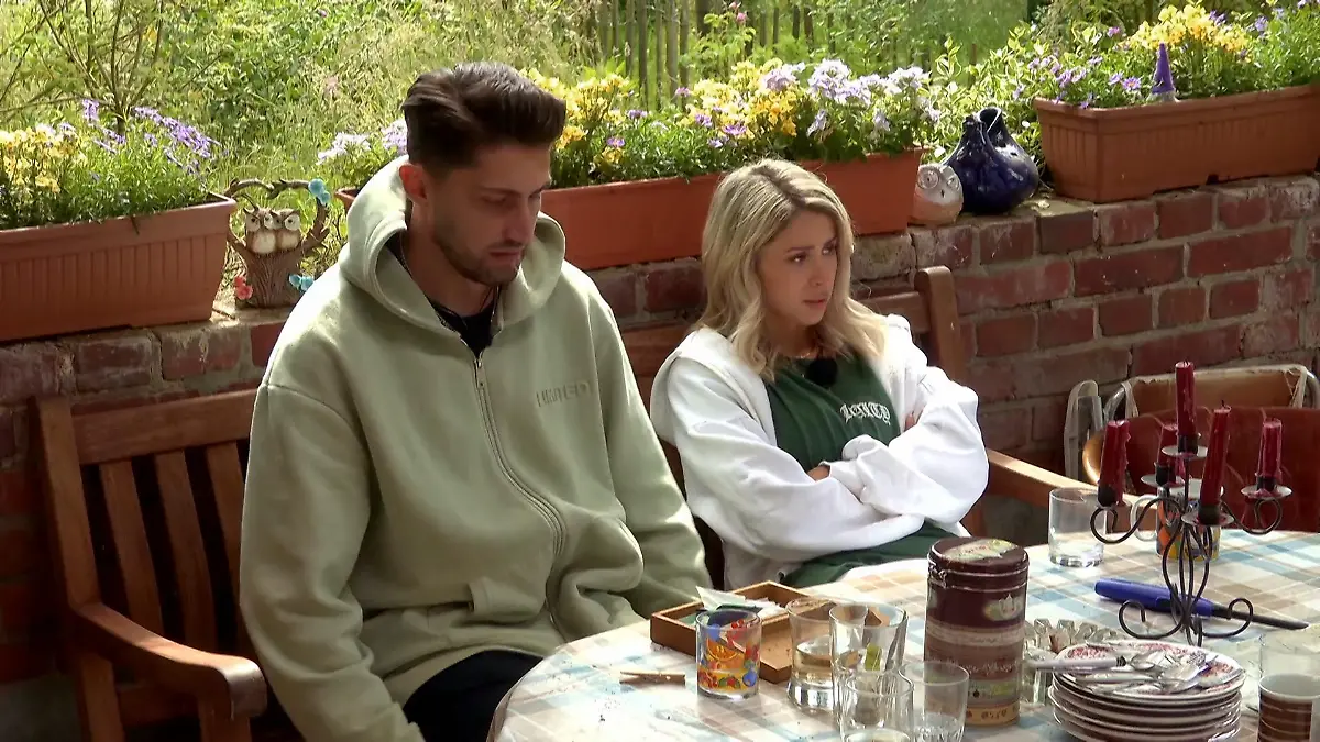 Neues Paar: Sie müssen ihren Platz in der Gruppe finden