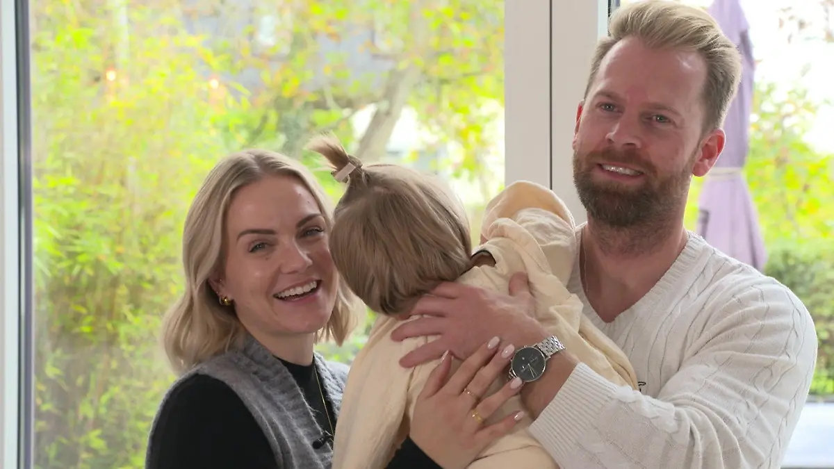 Nach plötzlichen Krampfanfällen: Vanessa Locks Tochter Leni (1) lebt ...