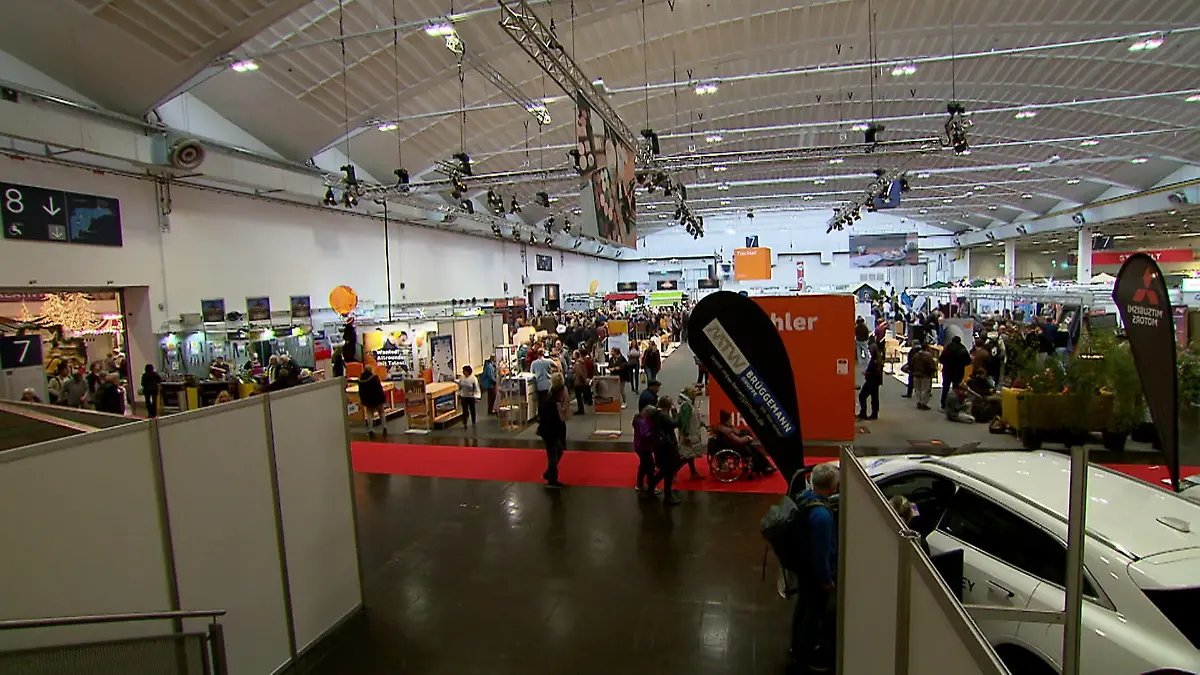 Essen: Messe für Mode, Heim und Handwerk eröffnet