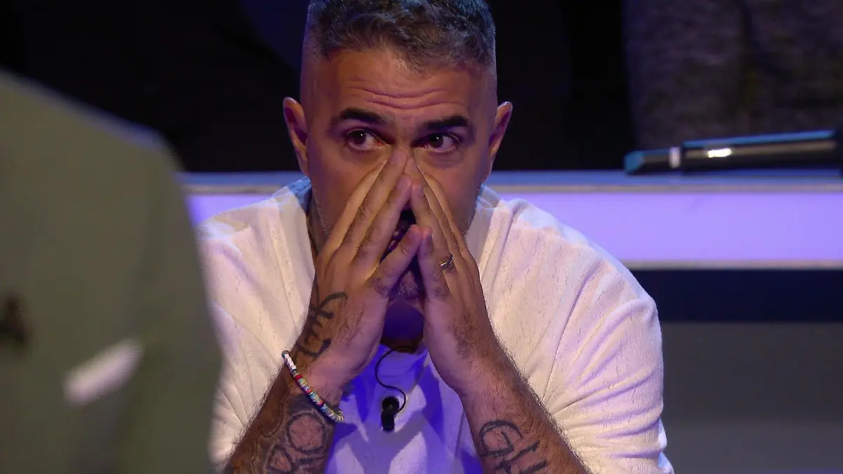 Obacht, Anna-Maria Ferchichi! Bushido träumt mitten im Interview ...