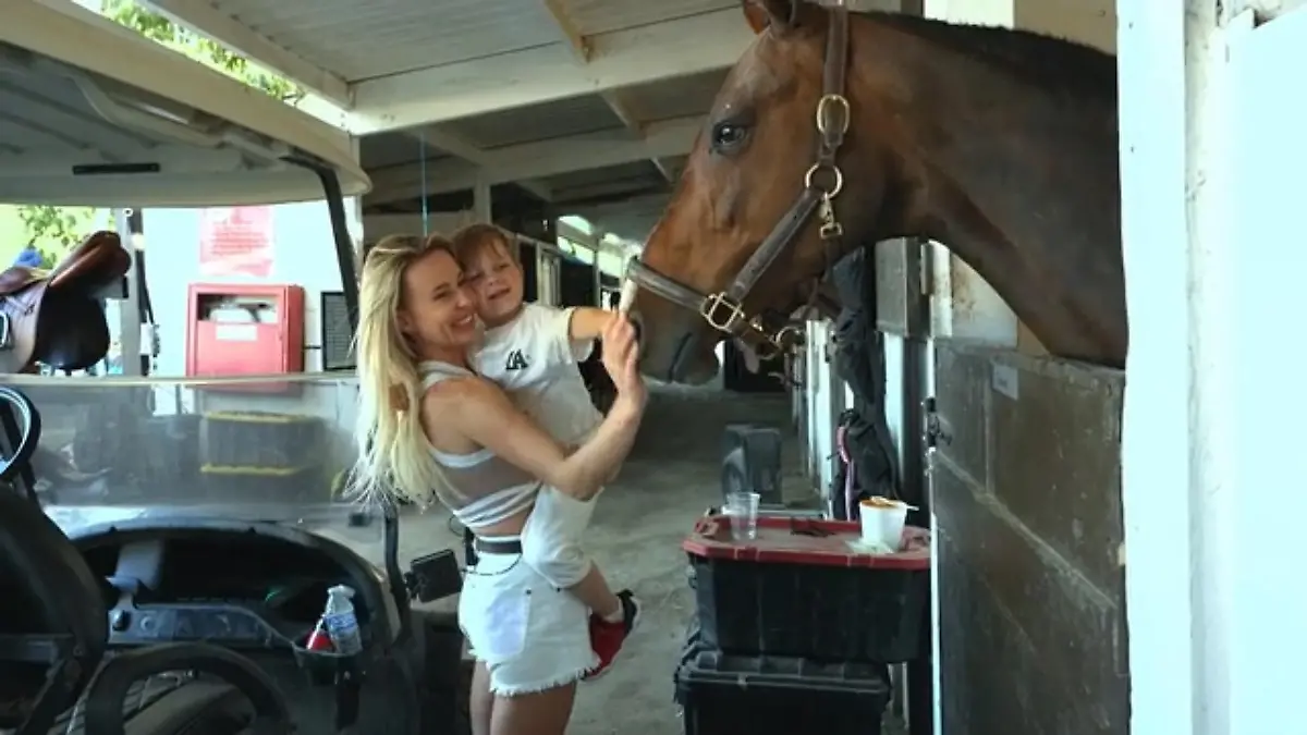 Ein Leben wie im Film: Jessica Flaxman - Vom Soap-Star zur Pferdesportlerin