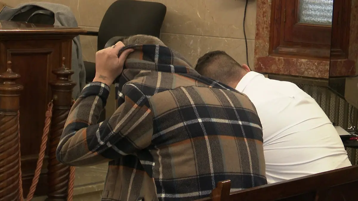 Entscheidung im Mallorca-Mordprozess um Tim V. (†20): Zwei Männer schuldig!