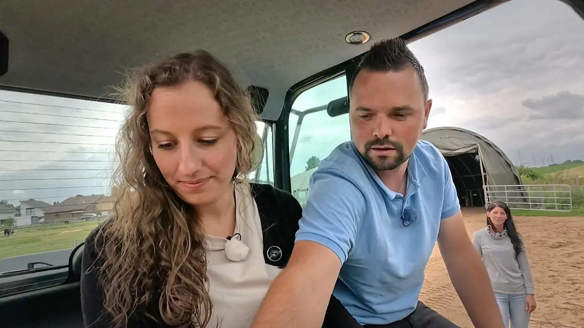 Sie zeigt, was sie draufhat: Eva baggert los