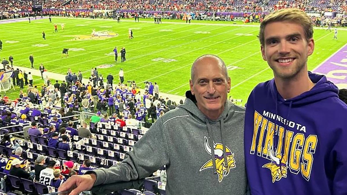 Deutscher NFL-Fan Rafi rettete einem Amerikaner das Leben bei DKMS-Aktion