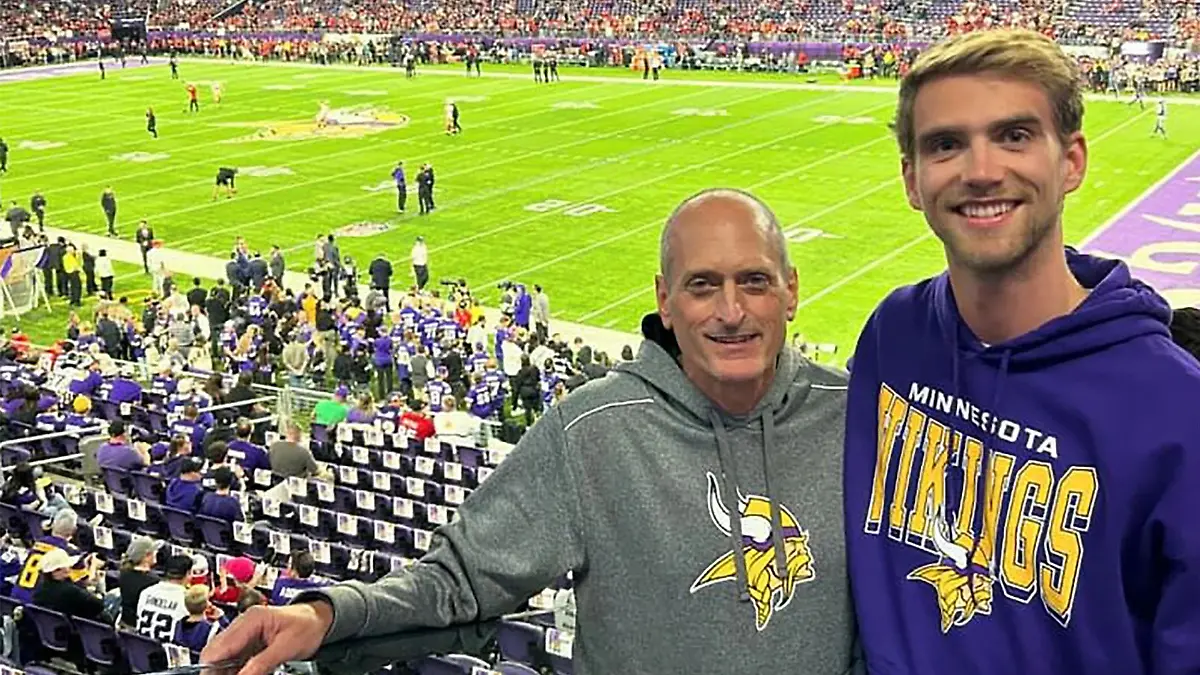 Deutscher NFL-Fan Rafi rettete einem Amerikaner das Leben bei DKMS-Aktion