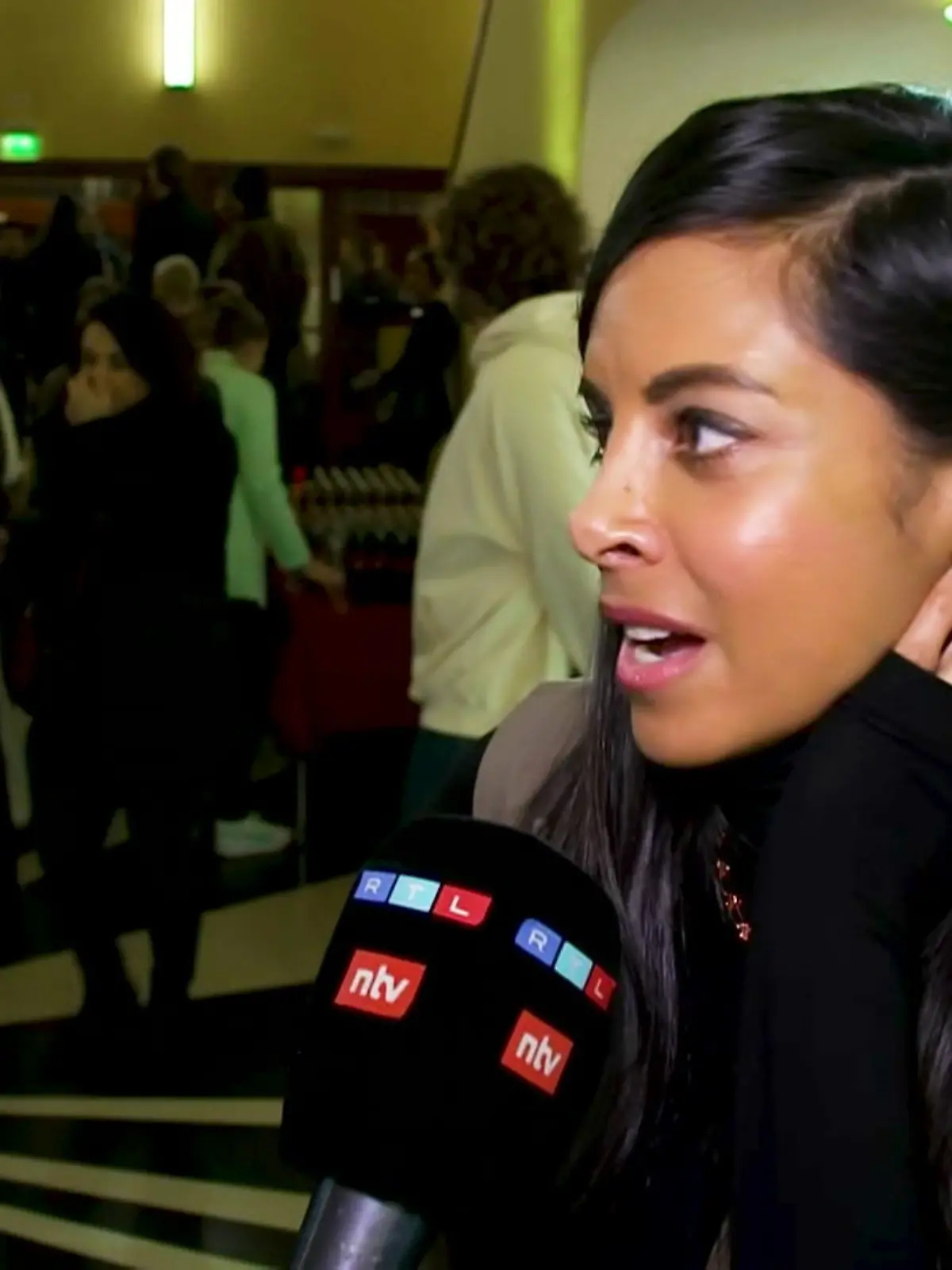 Rollstuhl! Collien Ulmen-Fernandes konnte plötzlich nicht mehr laufen