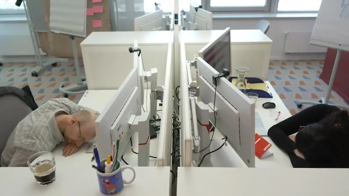 Gekonnt durch das Mittagstief!: Mit diesen Tricks klappt es mit dem ...