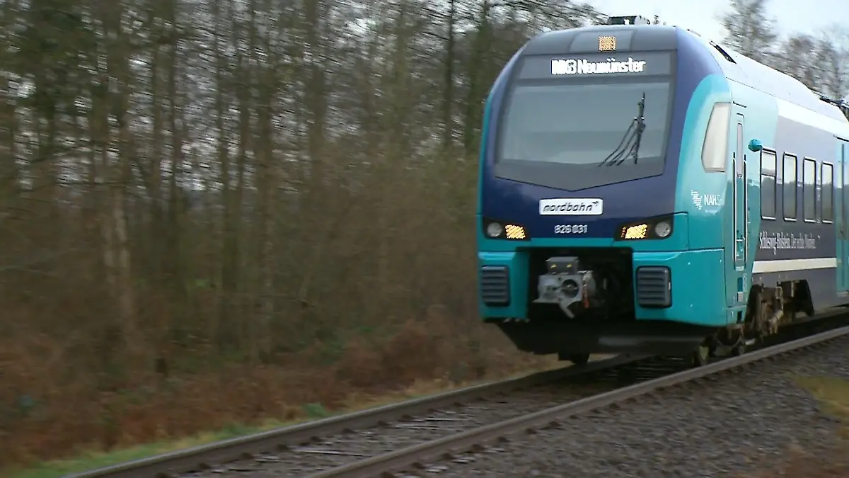 „Königin der Reeperbahn” Inge ist tot – Verabschiedung der obdachlosen ...