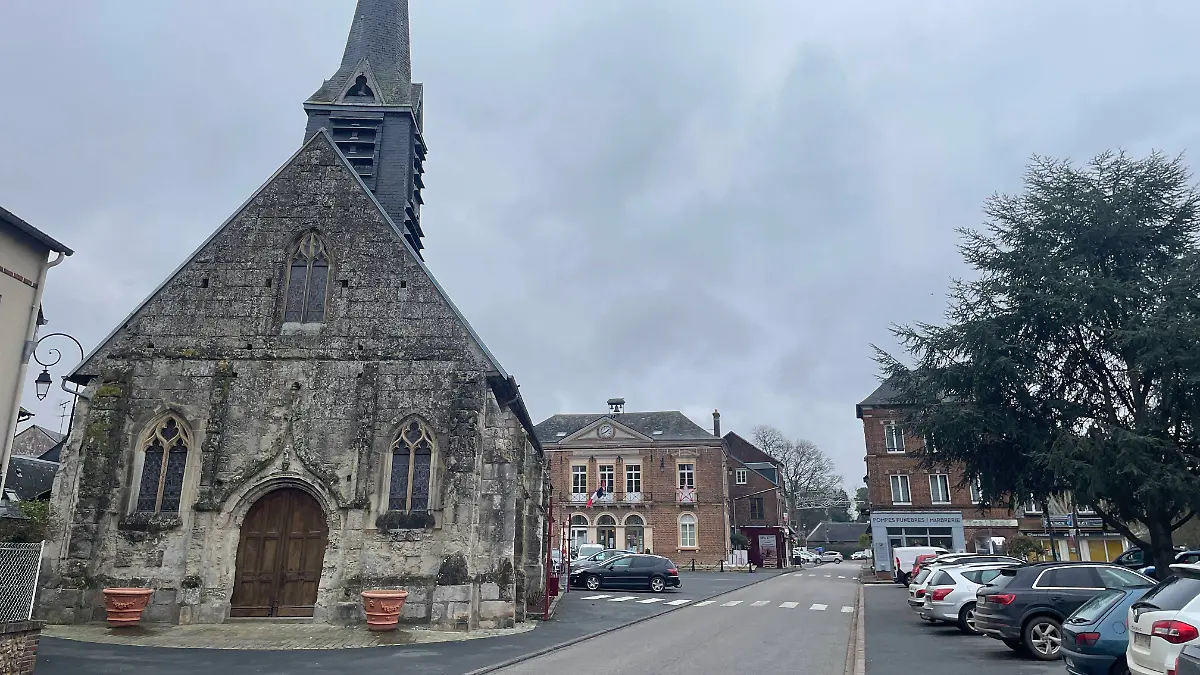 Thiberville (Frankreich): Fremder vererbt Dorf 10 Millionen Euro – aus ...