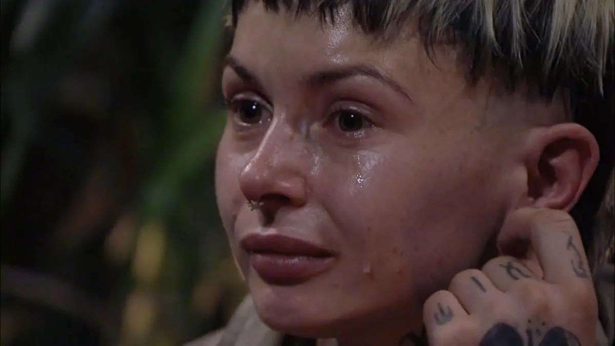 Dschungelcamp 2025: Prüfungs-Panik und Tränen bei Anna-Carina Woitschack! Trotz zweiter Chance ...