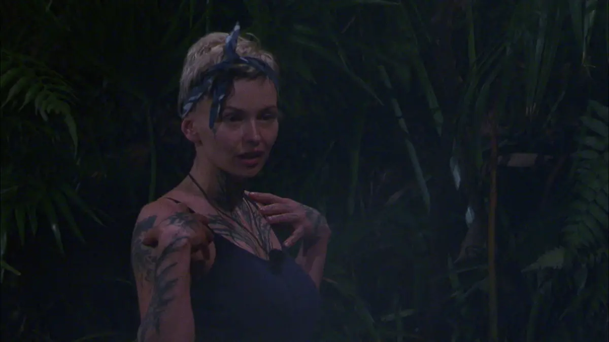 EsKUHlation im Dschungelcamp! Zwischen Edith und Pierre fliegen die Fetzen