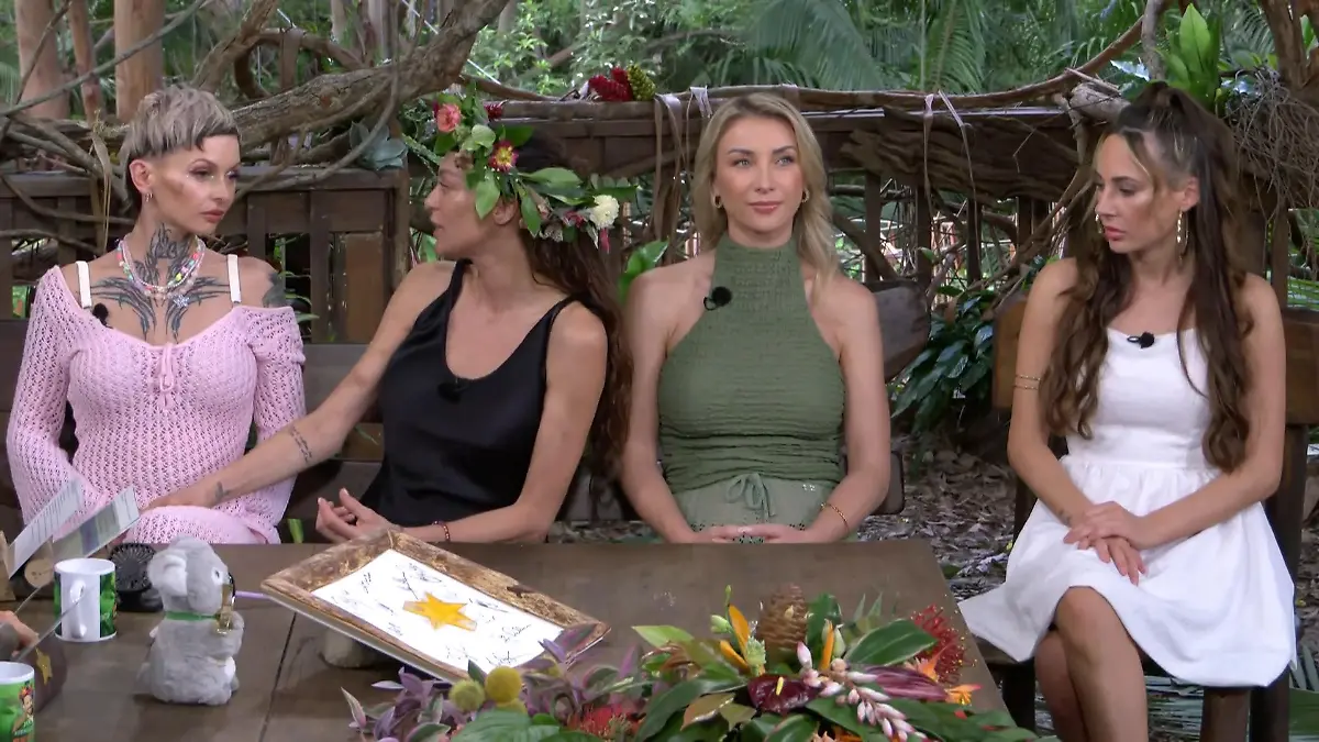 Dschungelcamp 2025: Nina Bott nach Dschungelcamp-Aus super happy – „Das ...