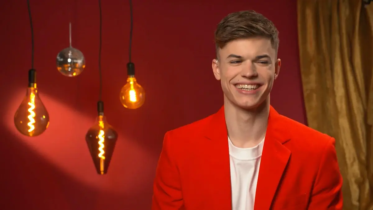 Let’s Dance 2025: Alle Profitänzer! Mit diesen Profis tanzen die Stars ...