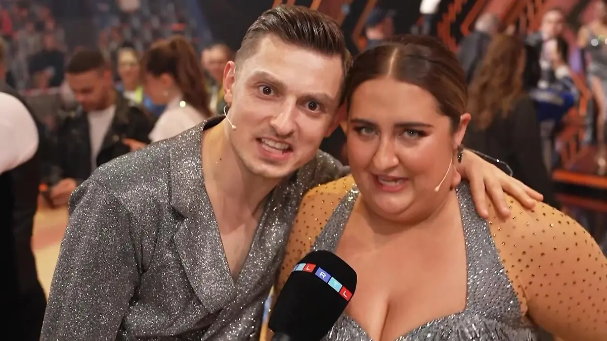 Let’s Dance 2025: Sexy! selfiesandra präsentiert bei der Rumba ihre ...