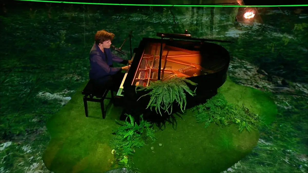 Chefsache ESC 2025-Halbfinale: Jonathan Henrich verzaubert am Klavier