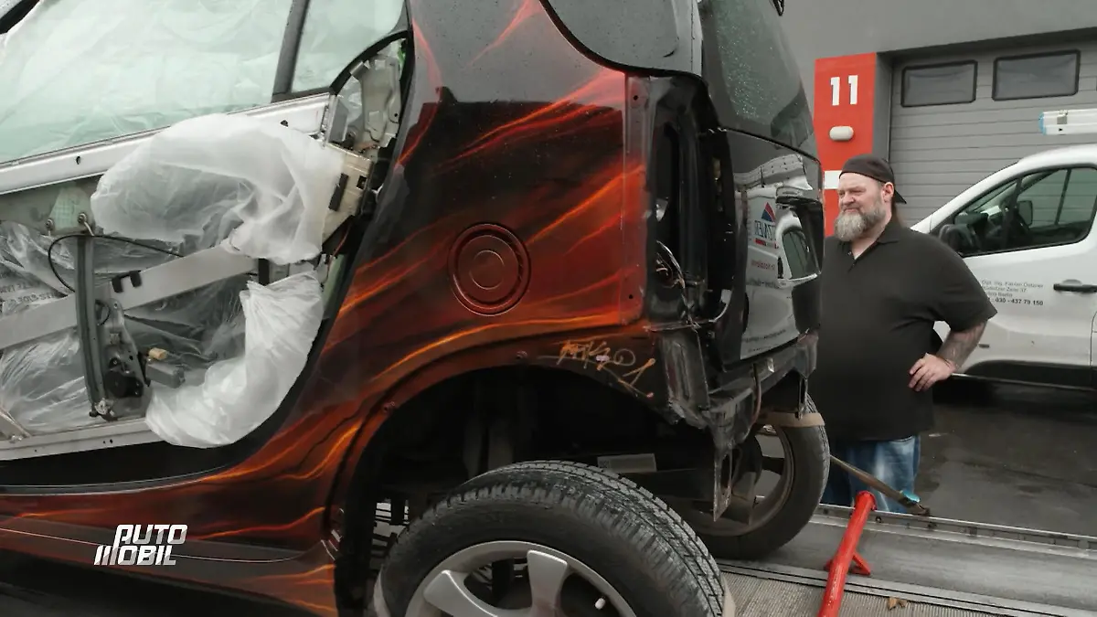 Smartes Tuning: Die Tuningprofis und der flammende Smart