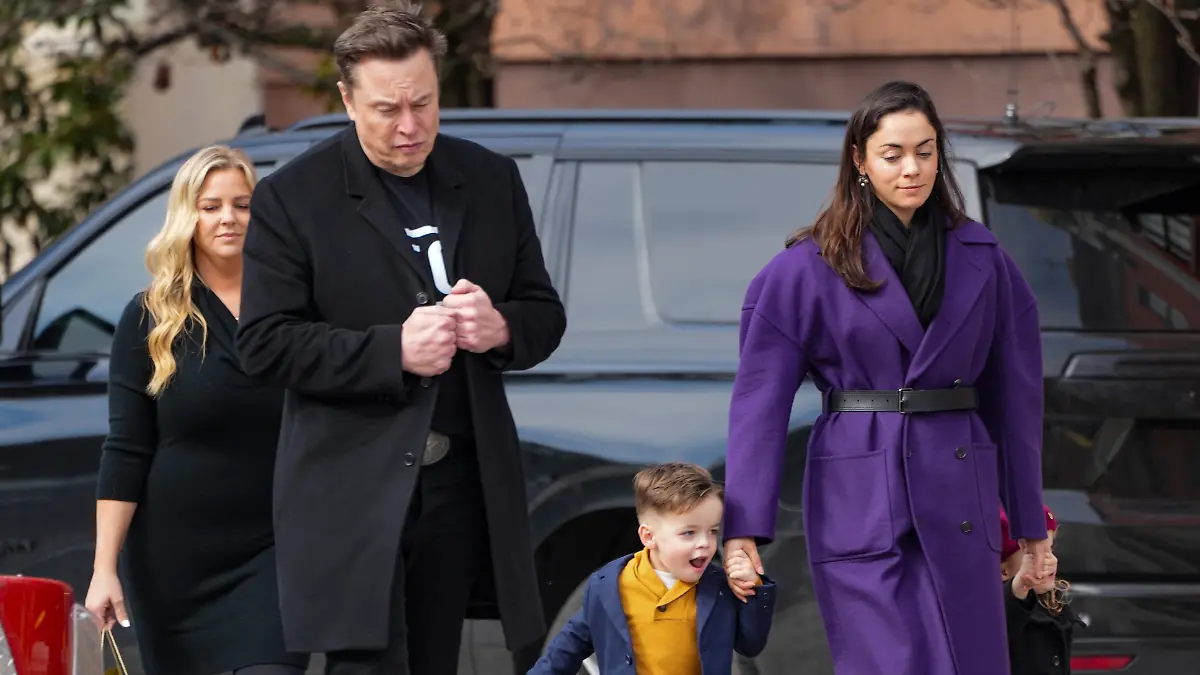 Elon Musk ist wieder Papa geworden: Baby Nr. 14 – diesmal mit Ex-Managerin Shivon Zilis!