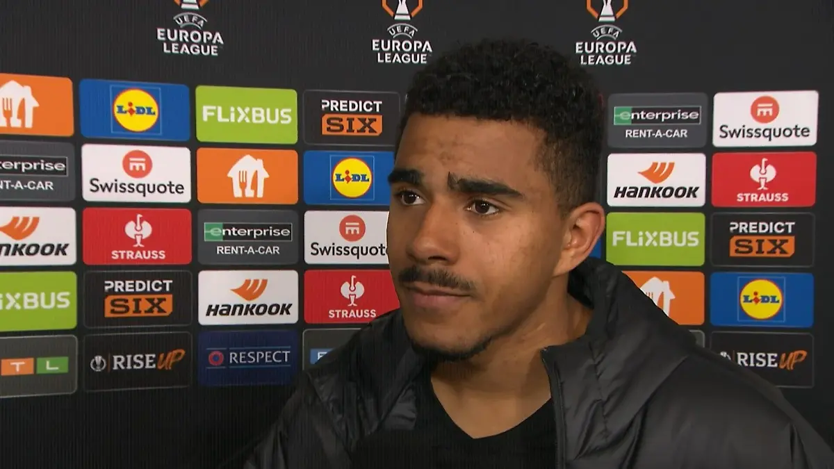 MMA-Star Kerim Engizek gewinnt Heimkampf in Düsseldorf