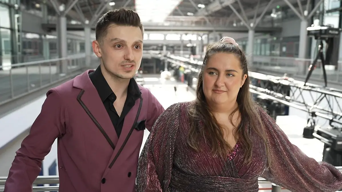 Let’s Dance 2025: Sexy! selfiesandra präsentiert bei der Rumba ihre ...