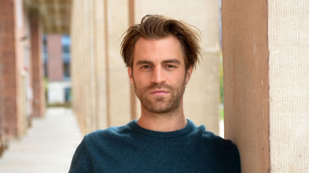 Neue GZSZ-Rolle Julian Gerner: DAS macht Schauspieler Onno Buß aus