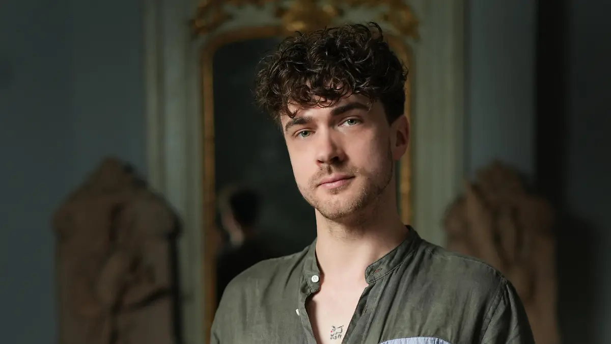 „Die Verräter”-Teilnehmer Timon Krause lässt die Promis bibbern ...