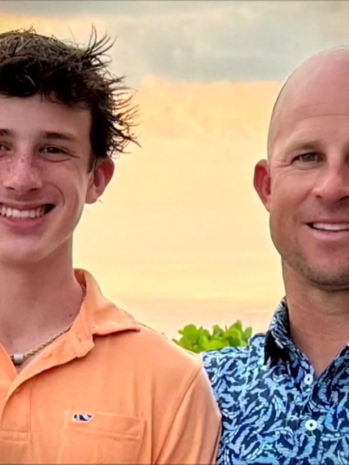 Augen zu, Papa!: Tochter beschert Vater grandiosen Baseball-Moment