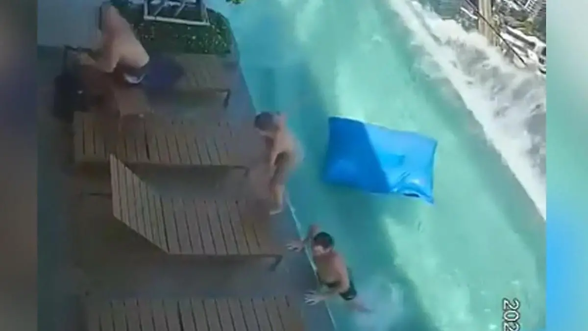 GNTM, Folge 15: Heidi Klum jagt ihre Models beim Nackt-Shooting durch den Monsun