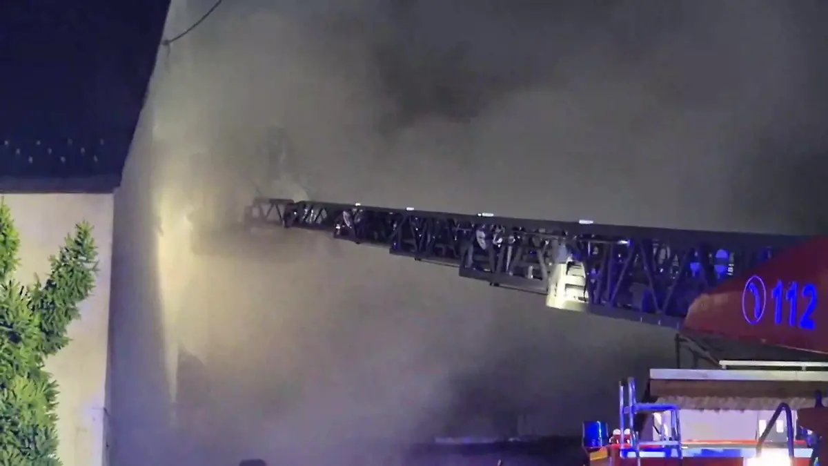 Messerangriff in Hodenhagen: Mann sticht mehrfach auf 19-Jährige ein – kannten sich Opfer und Täter?