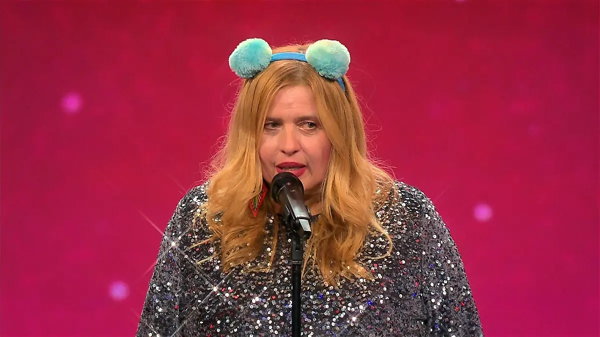 Keine Begeisterung: Sängerin Daniela Kennedy scheitert mit eigenem Song
