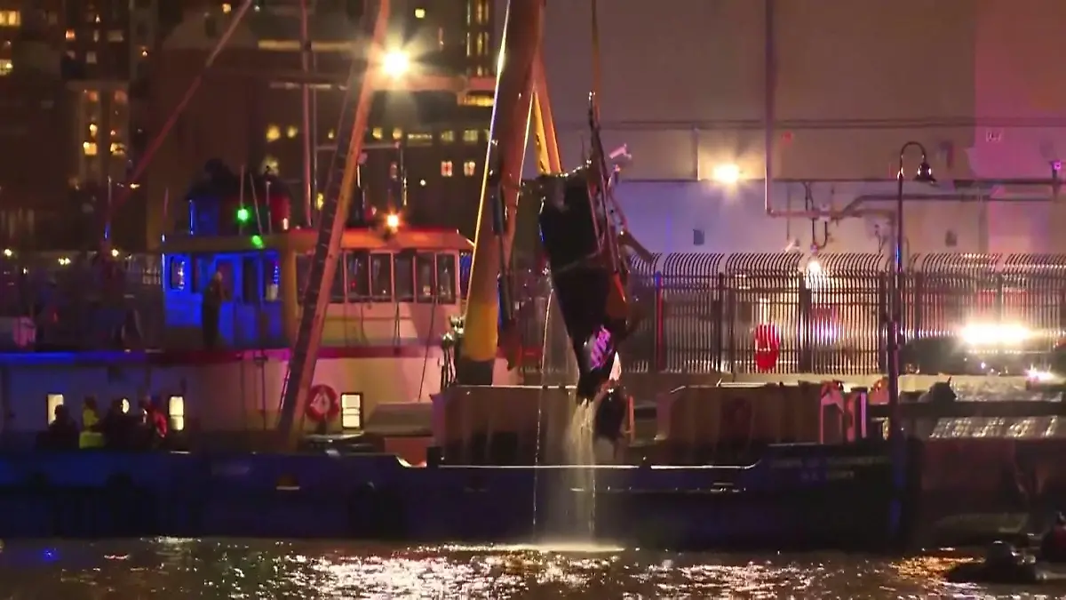 GNTM, Folge 15: Heidi Klum jagt ihre Models beim Nackt-Shooting durch den Monsun