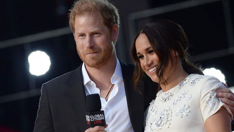 Herzogin Meghan spendet Starbucks-Gutscheine an Mitarbeiter der Non ...