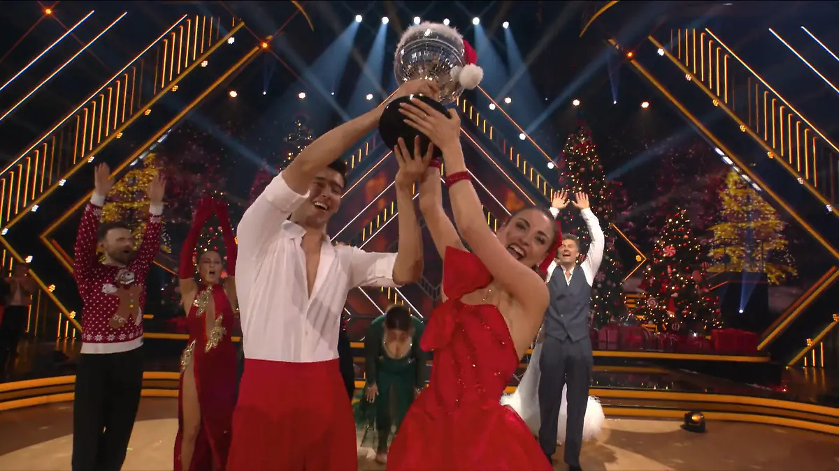 „Christmas Dancing Star” 2025: Diego und Ekat sind die Gewinner der ...
