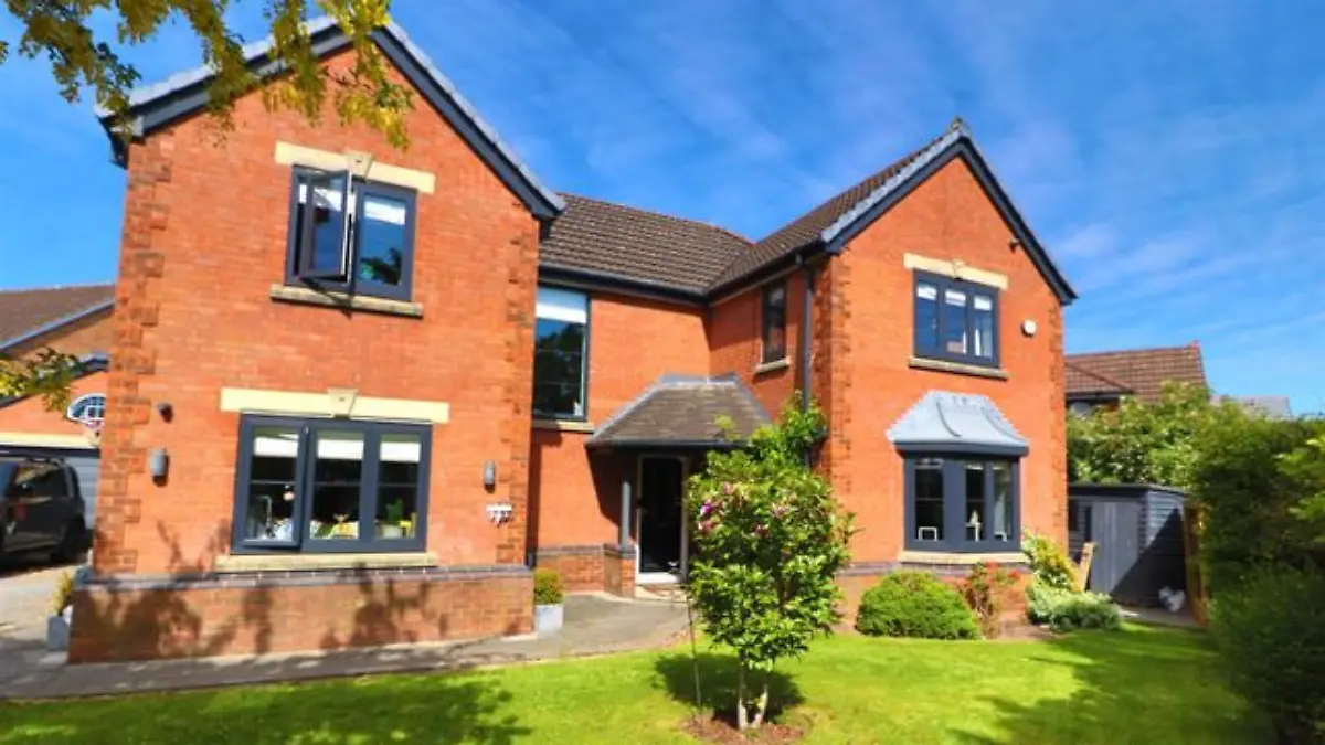 Darts-Wunderkind Luke Littler kauft mit seiner WM-Million DAS