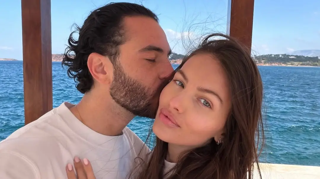 Model Thylane Blondeau ist verlobt: Stolz präsentiert das einst ...