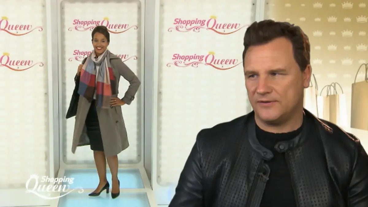 Shopping Queen: Meggy aus Hamburg präsentiert ihren Trenchcoat-Look auf ...