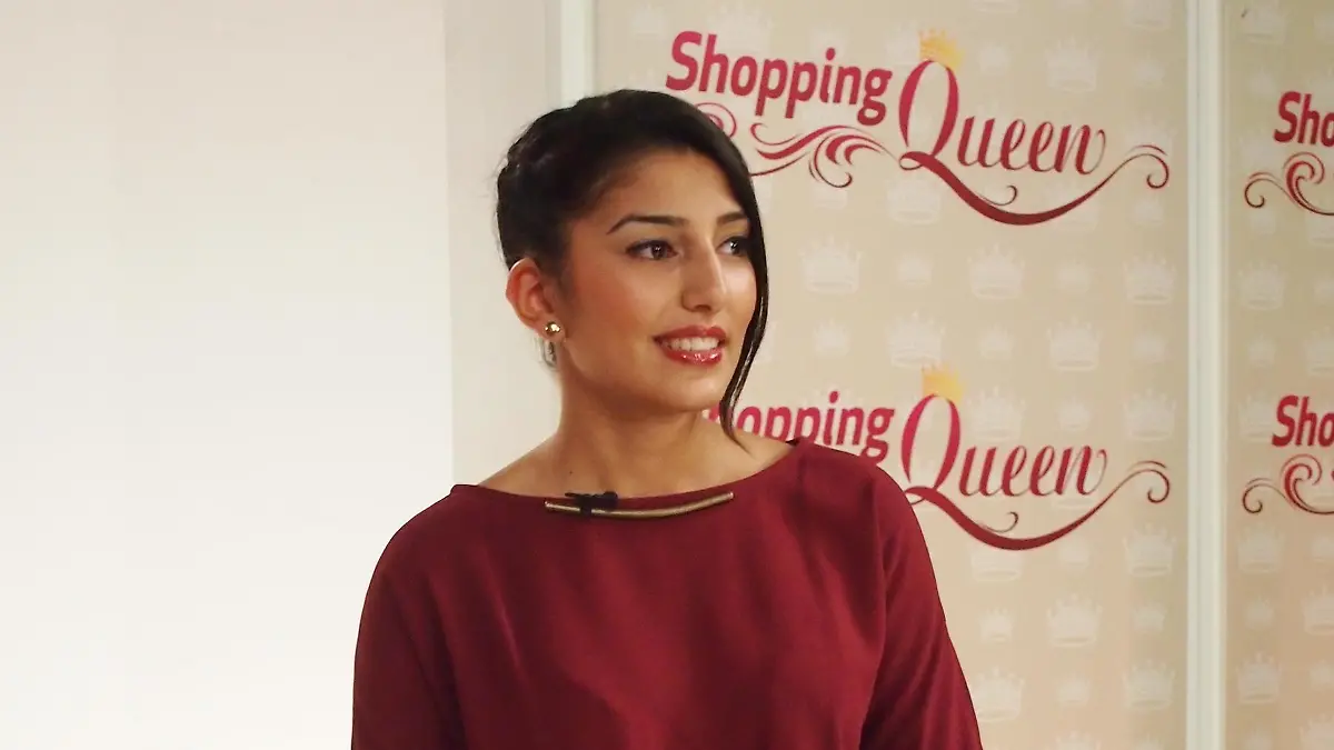 Suna flucht bei Shopping Queen rum