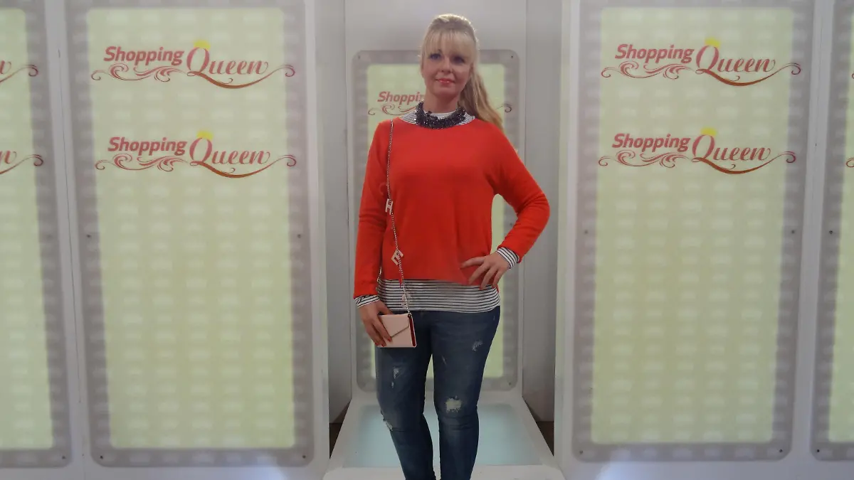 Shopping Queen: Steffi aus Augsburg präsentiert ihren Kaschmir-Look auf ...