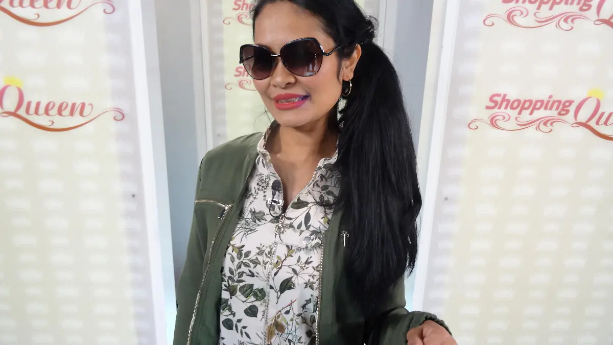 Shopping Queen: Noria aus Leipzig präsentiert ihren Sommerjacken-Look ...