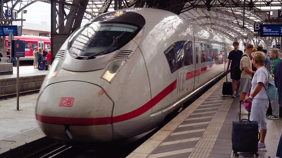 Illegales Autorennen in Hamburg-Billstedt - Staatsanwalt klagt auf gemeinschaftlichen Mord