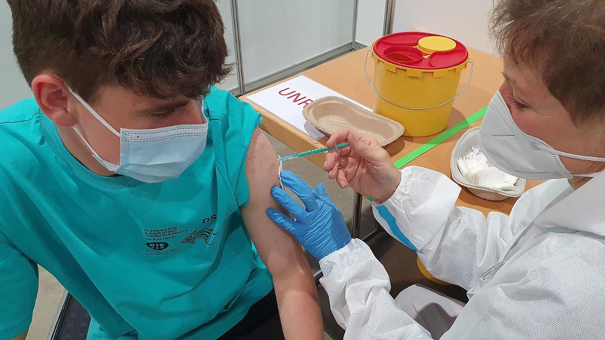 Kinder-Impfung: EMA lässt Impfstoff ab 12 Jahren zu