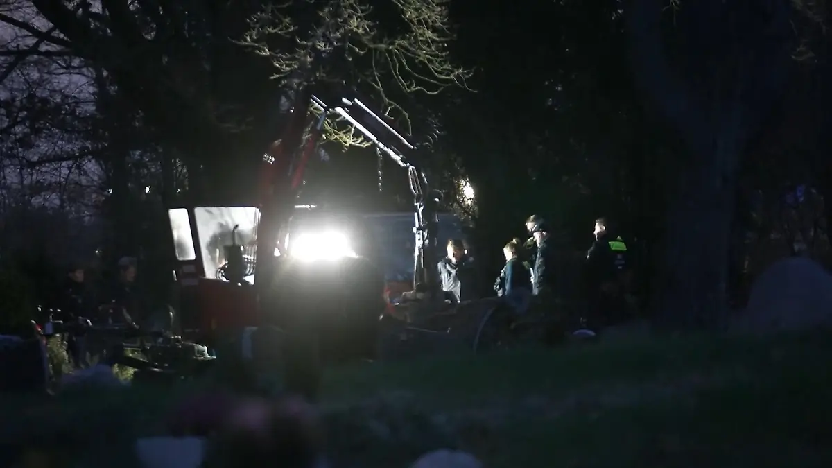 Ludwigsburg: Illegales Autorennen? Zweiter Fahrer nach Horror-Unfall auf der Flucht