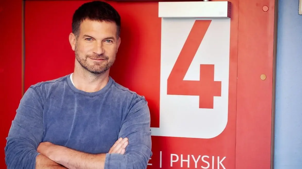 Der Lehrer: Simon Böer ist der Neue! So tickt der neue Lehrer David Ritter