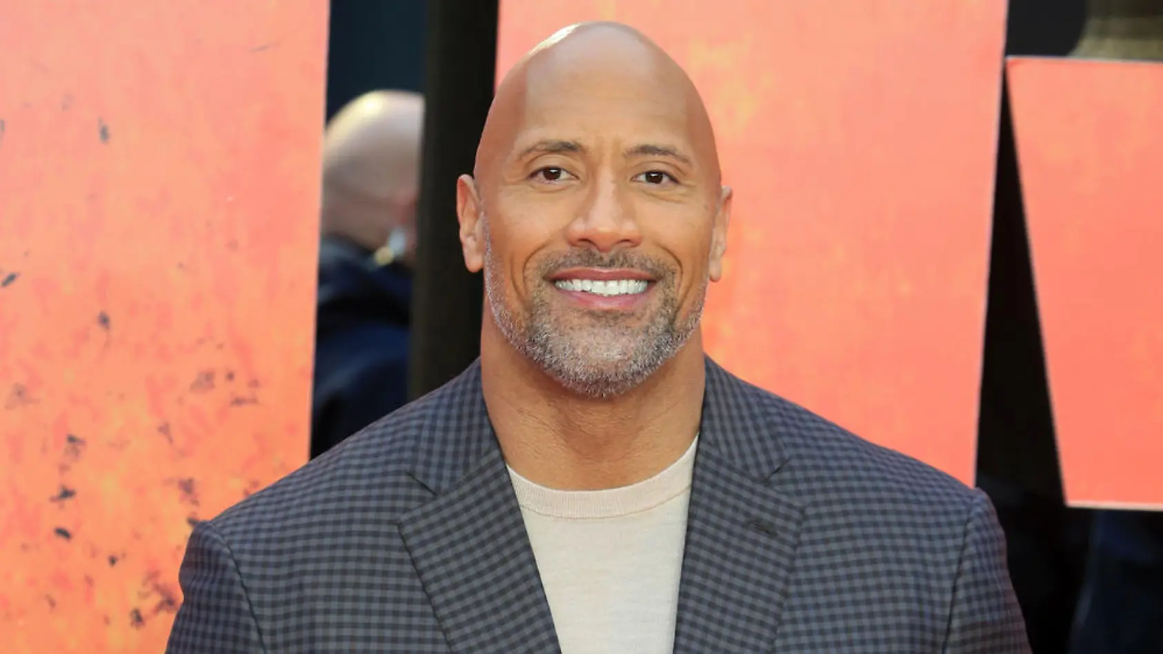 Das ist der Cast der Serie über Dwayne "The Rock" Johnson