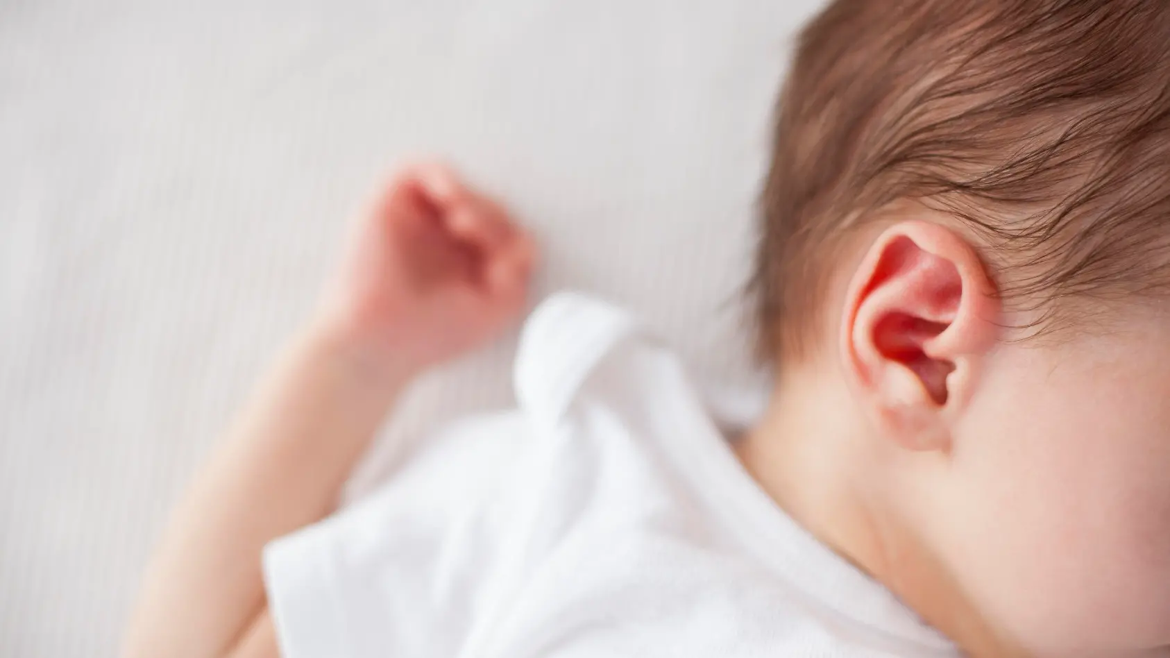 Paukenerguss beim Baby: Wenn das Kind Wasser hinter dem Trommelfell hat