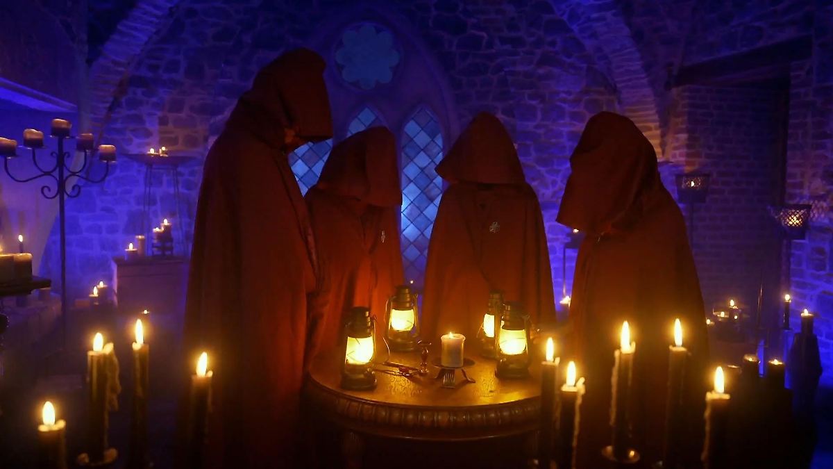 Die Verräter 2025: Wer sind die Verräter? Sonja Zietlow schickt diese ...