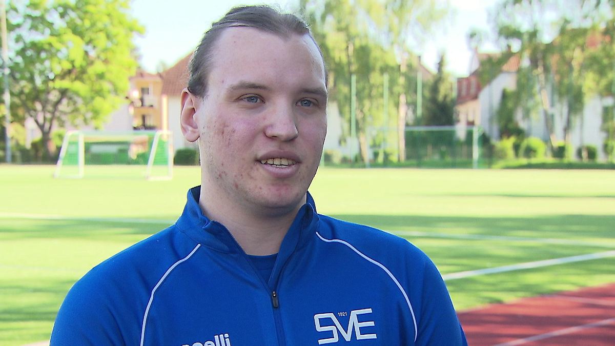 Für sie ist es wie „eine Neugeburt“: Transfrau Melina (24) kickt in ...